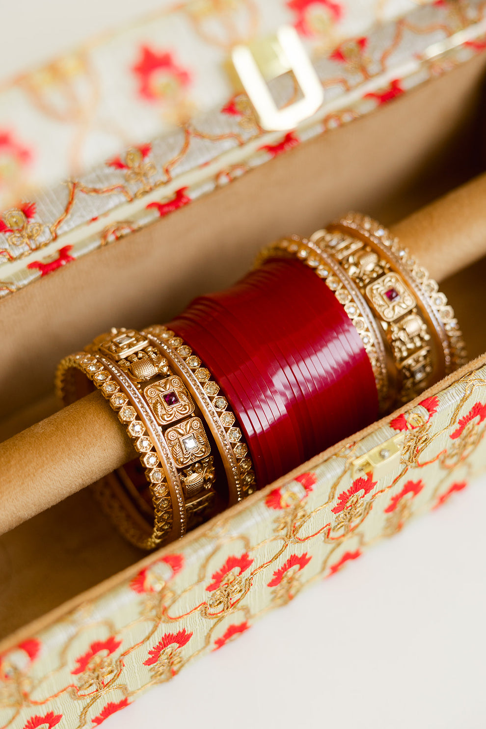 Brocade Bloom Red Chura Box – Decorasian