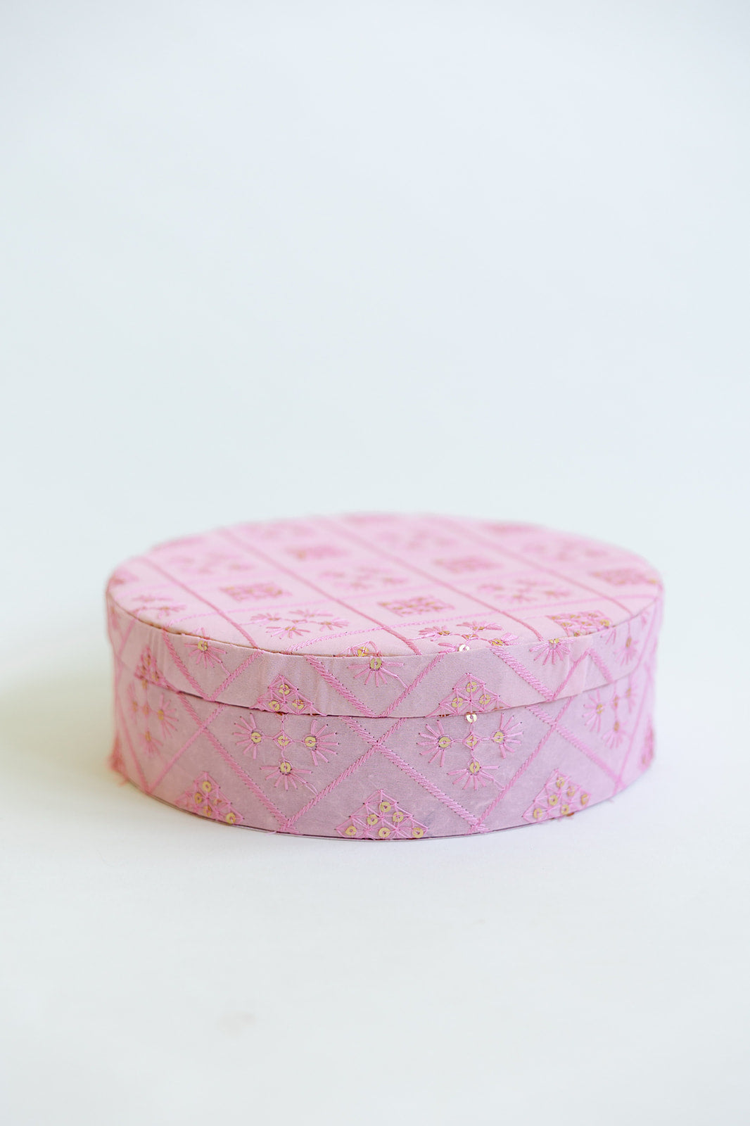 Elegant Light Pink Chikankari Round Gift Box – Decorasian
