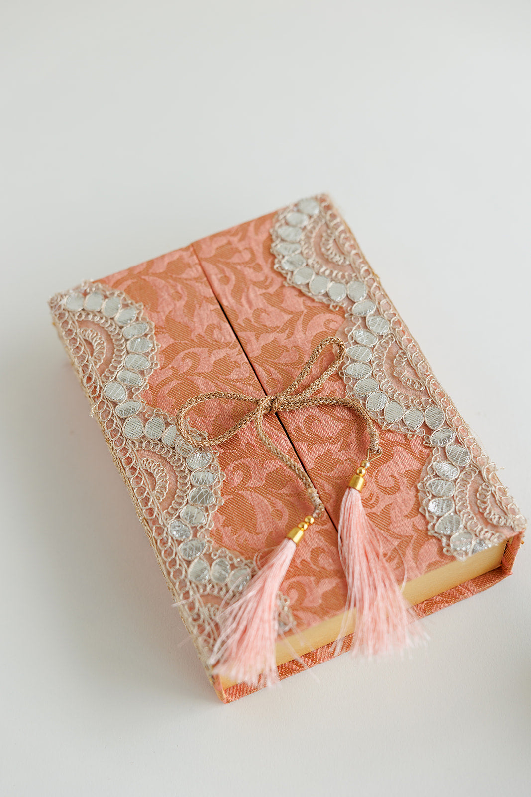 Laila Hot Coral Gift Box – Decorasian