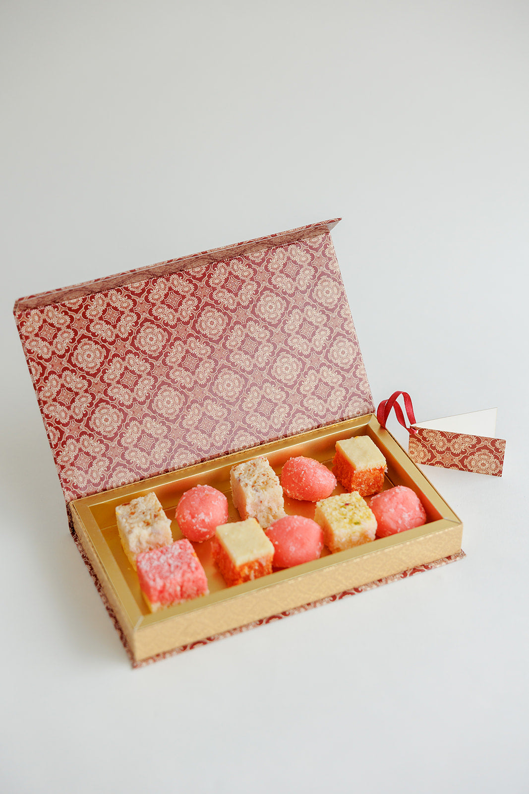 Luxury Printed Brown Gift Box – Decorasian