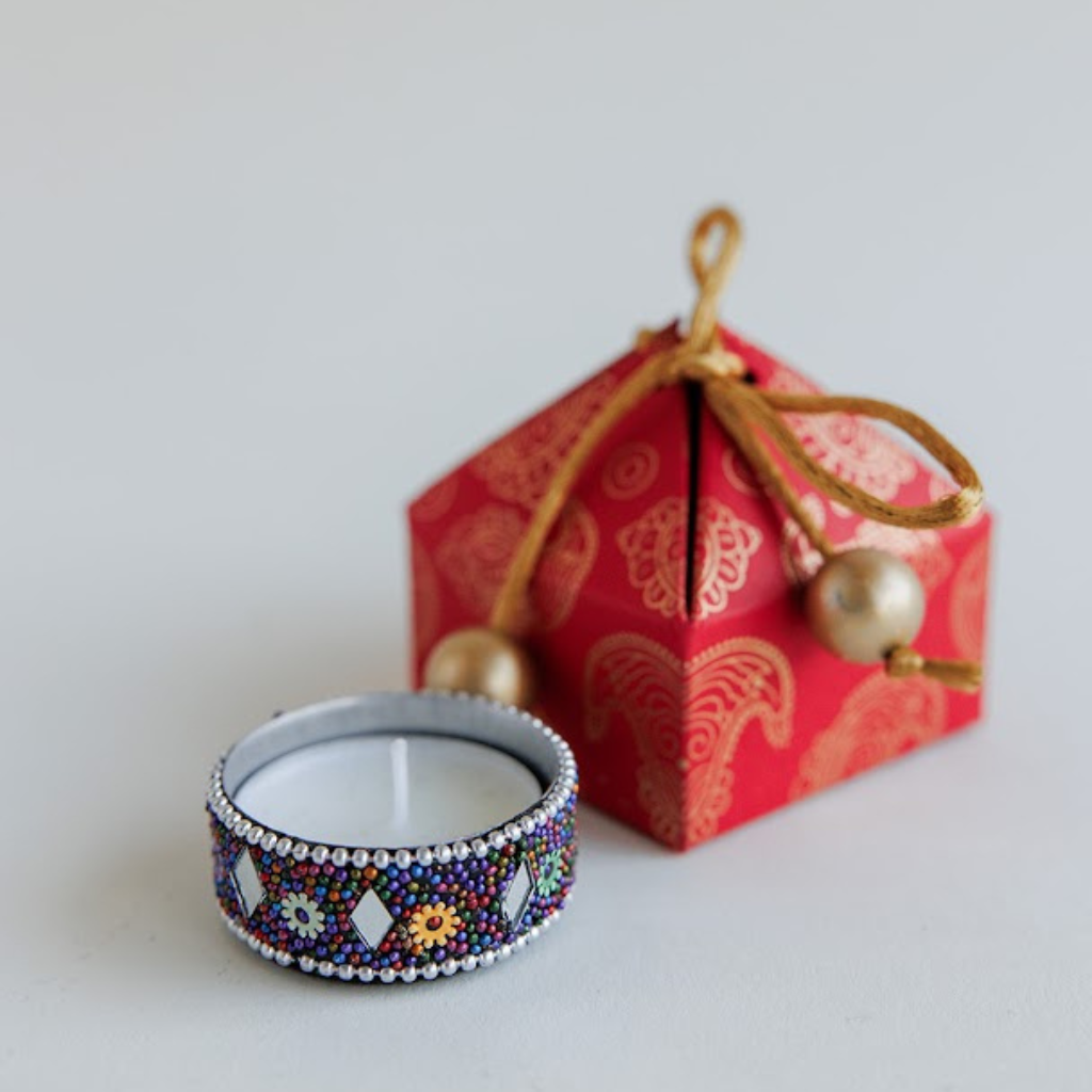 Mini Paisley Gift Boxes with Beaded Tea Light Holders – Decorasian